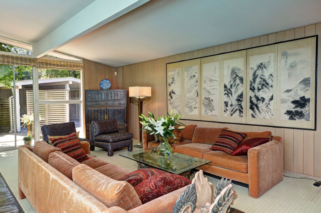 Modern Central Atrium Pool House in Bellevue - Seattle Dream Homes ...