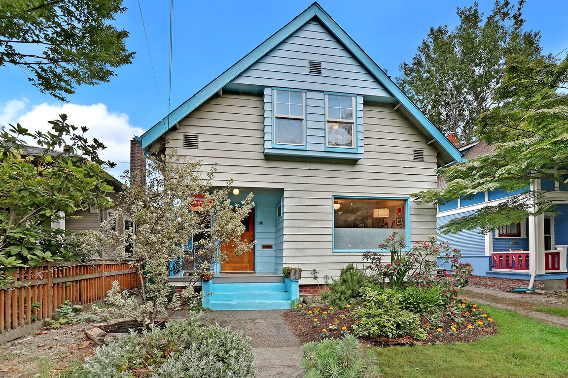 Vintage Victorian Home on Capitol Hill - Seattle Dream Homes - Seattle ...