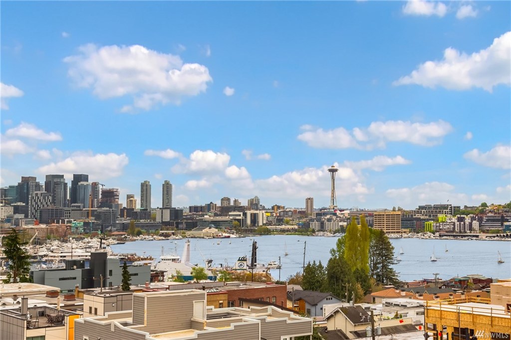 Capitol Hill Condo at 1100 E Harrison in Seattle - Seattle Dream Homes ...