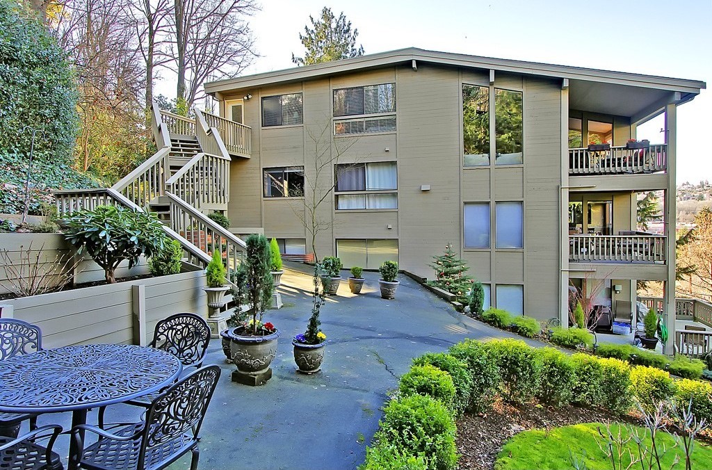 Contemporary Treehouse Condo on Queen Anne - Seattle Dream Homes ...